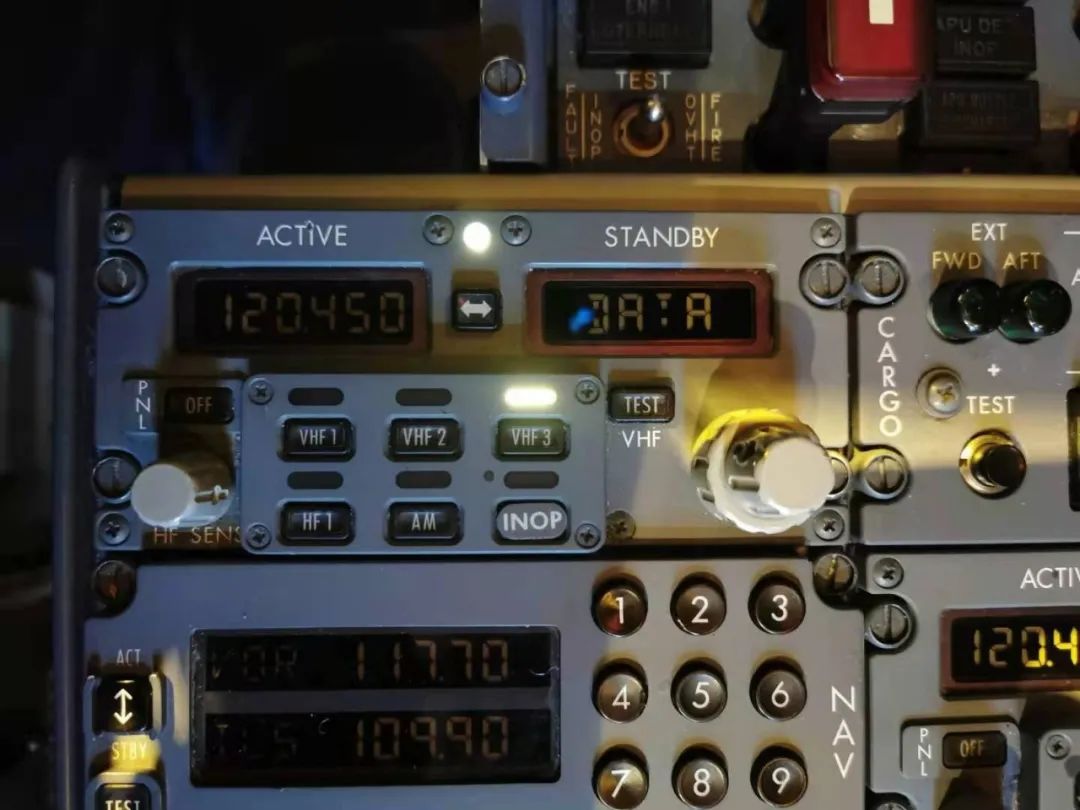 关于MEL 23-03 甚高频通讯系统(VHF)保留B737系列机务在线 - 认真、负责、细致 我们秉承的理念