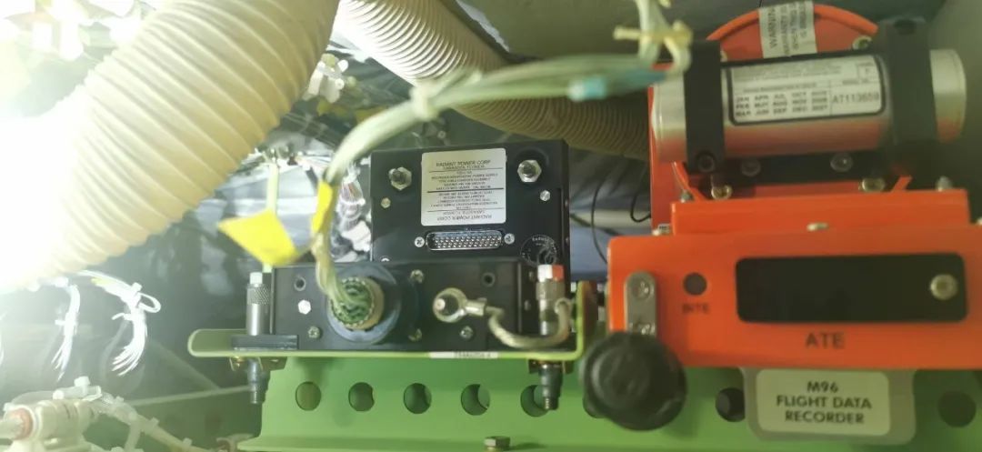 关于CVR测试绿灯瞬时闪亮一下就灭和MEL 23-10-02-01AB737系列机务在线 - 认真、负责、细致 我们秉承的理念