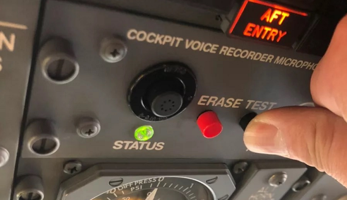 案例分享 ｜ CVR测试状态灯不亮B737系列机务在线 - 认真、负责、细致 我们秉承的理念